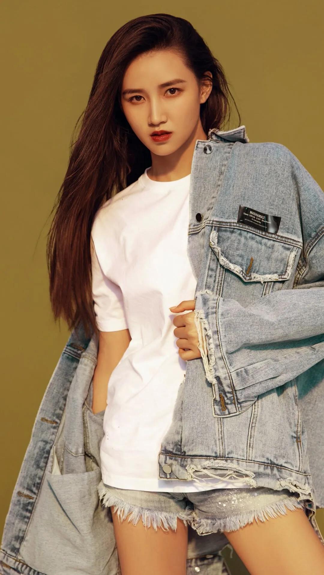 Mainland actress and model - Zhou Kaikai - iNEWS