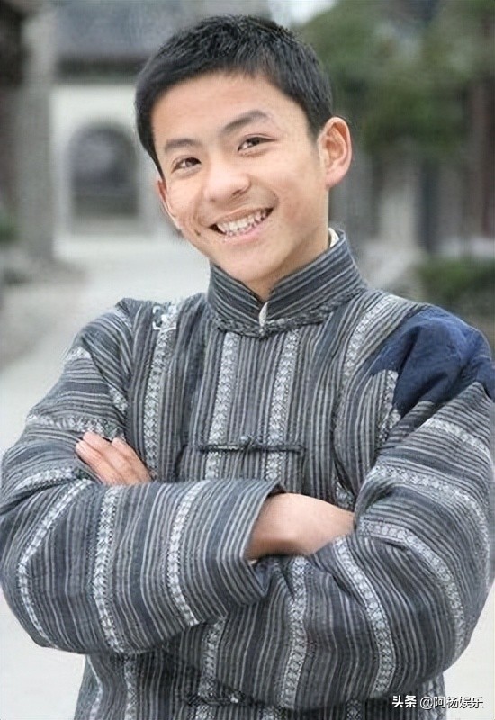 Zhang Zhilu, who debuted as a 7-year-old child star, is known as "Little Peng Yuyan" and has now ...