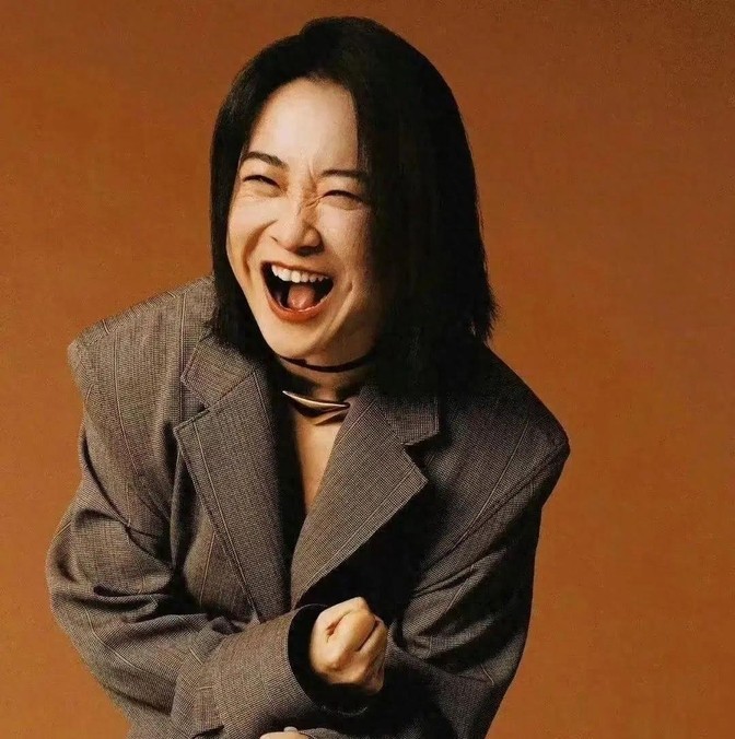 Jia Ling's transformation is stunning! Ace offers a million-dollar ...