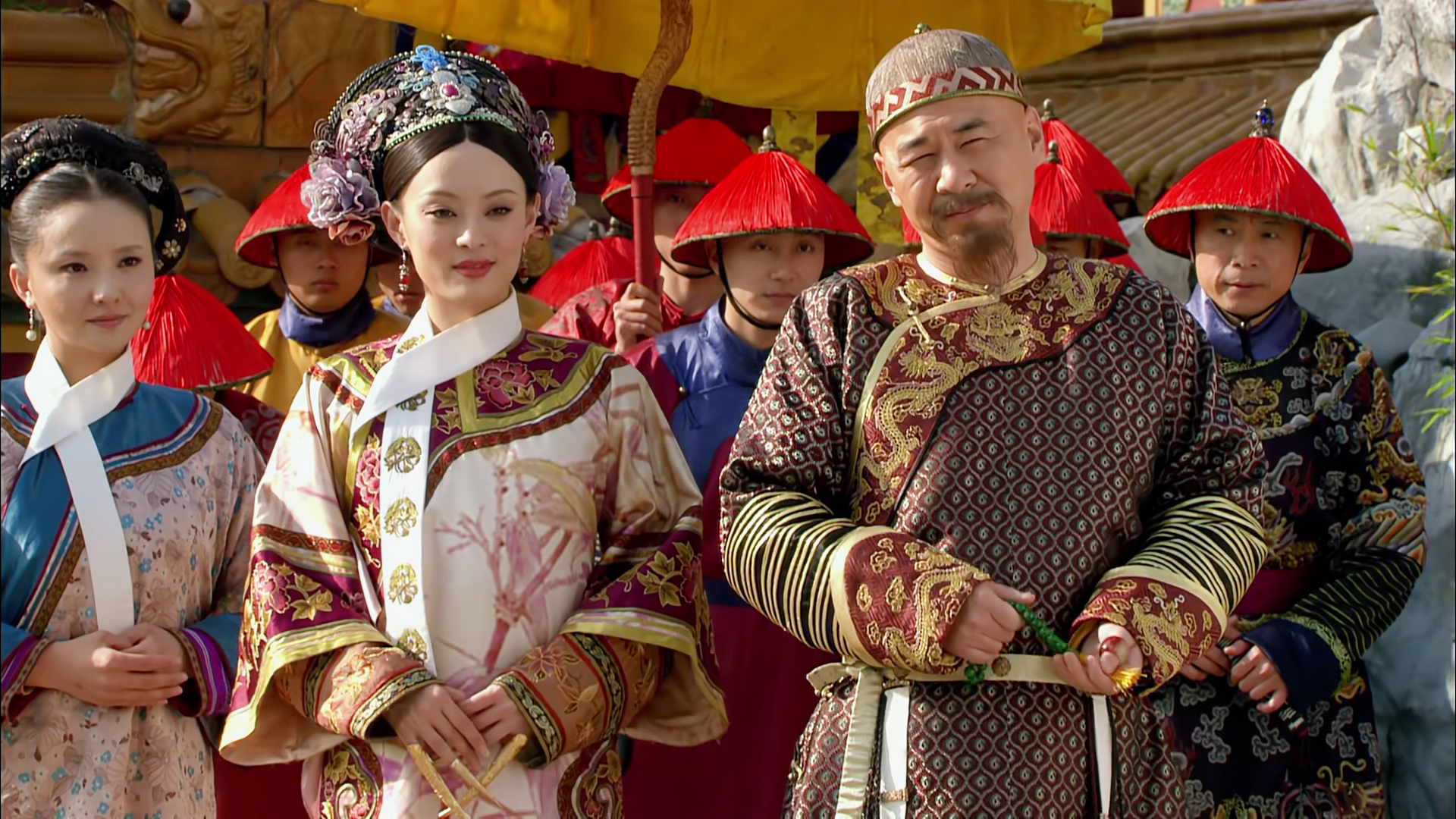 You think he is a supporting role, but he is actually a hidden actor ...