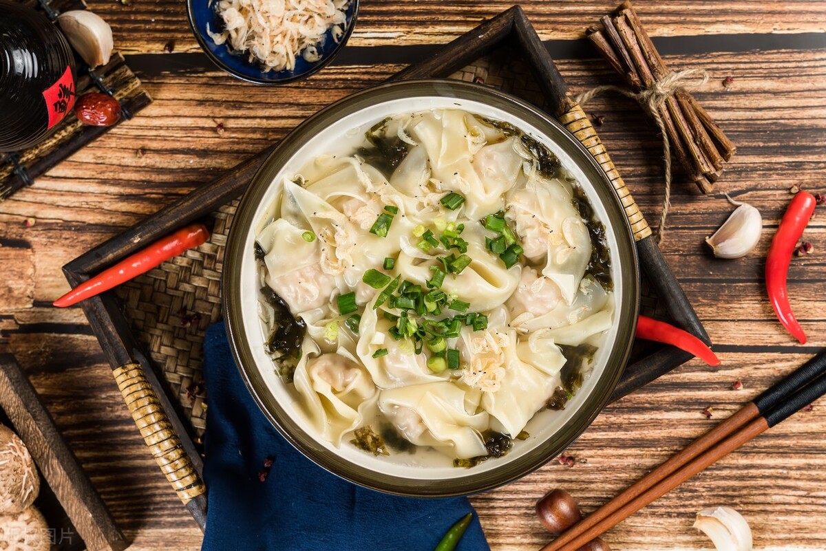 What are the fillings of wonton, a traditional delicacy in the Lingnan ...