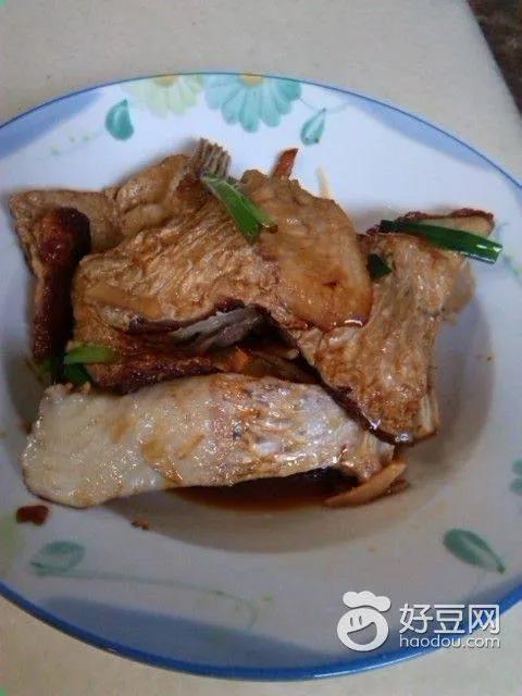 Pan-fried fish belly is so good - iNEWS