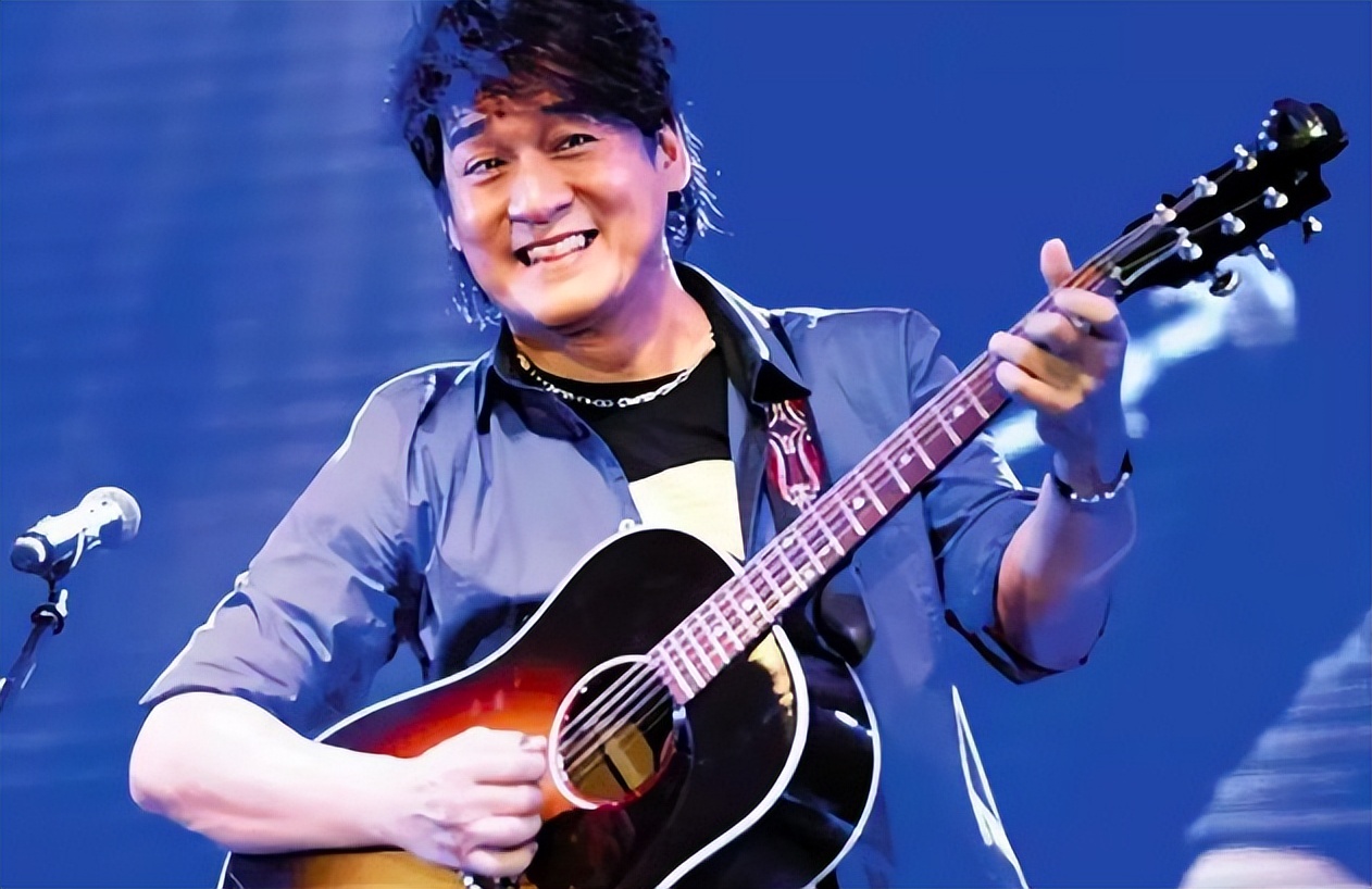 "The Voice of China" was broadcast last night, Emil Chow appeared on ...