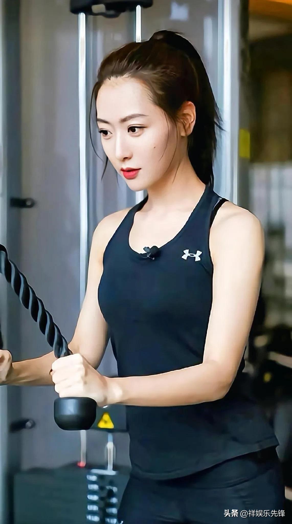 Bai Bing, one of the four beauties in Beijing! - iNEWS