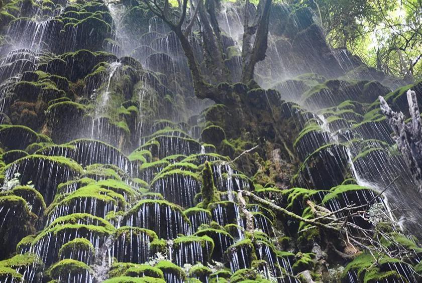 Waterfalls, springs, the beautiful scenery of Myanmar, you can't help ...