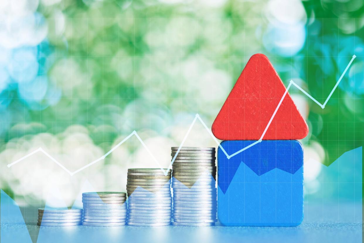 Promoting regional economic development with growth pole model, point ...