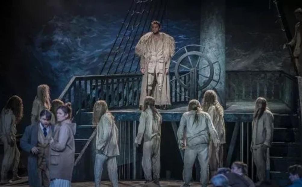 The characteristics of the music in the opera "The Flying Dutchman" and ...