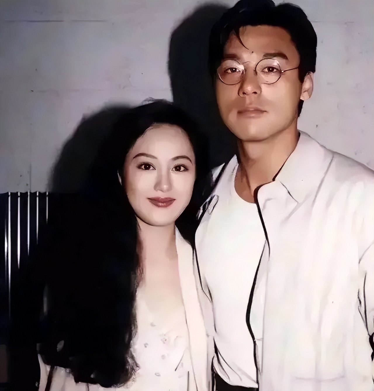 From betraying her best friend to becoming a strong business woman ...