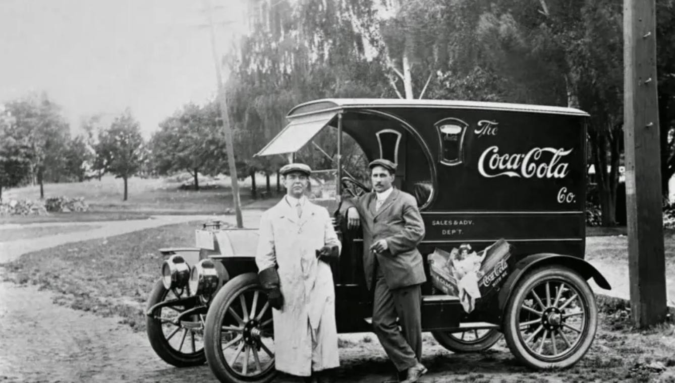 What did the Coke transporter look like 100 years ago? - iNEWS