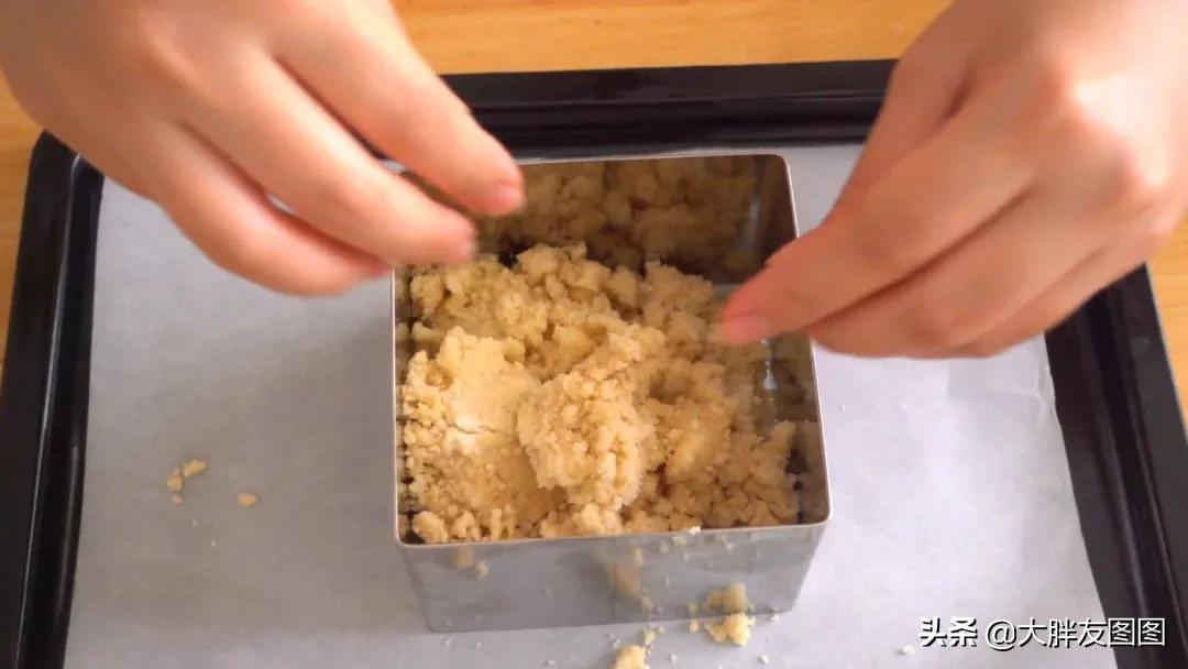 These ugly-looking snacks are so crispy they become soft in one bite ...