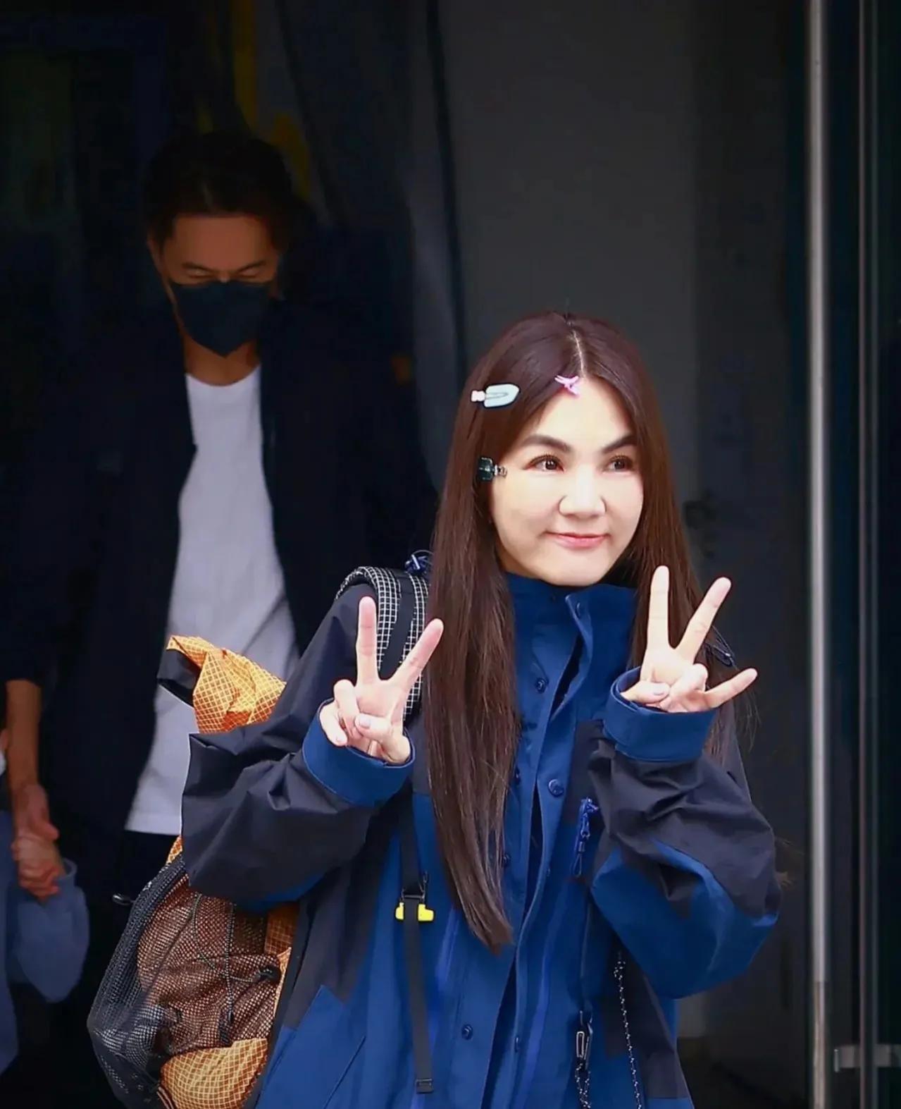 Riding the Wind and Waves 4 is here! look forward to! There are Xie Na, Zhang Jiani, Wu Qian and ...