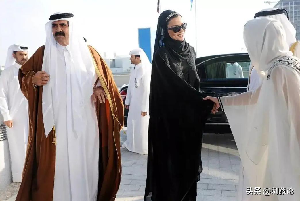 The battle for the throne of Qatar: The king went on vacation, his son ...