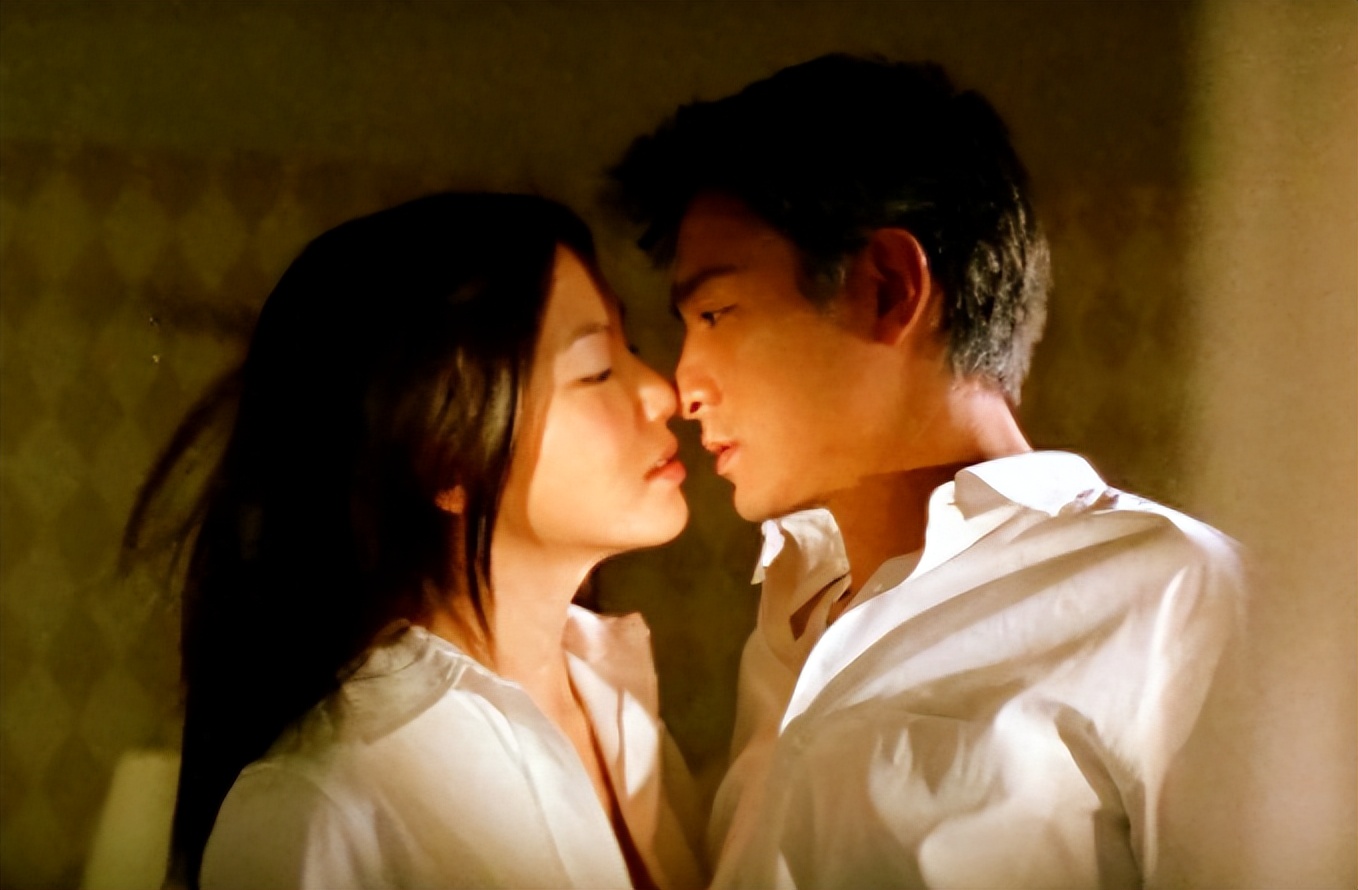 Personal relationship is chaotic and sleeps with 17 men, seamlessly connecting 17 men, "Goddess ...