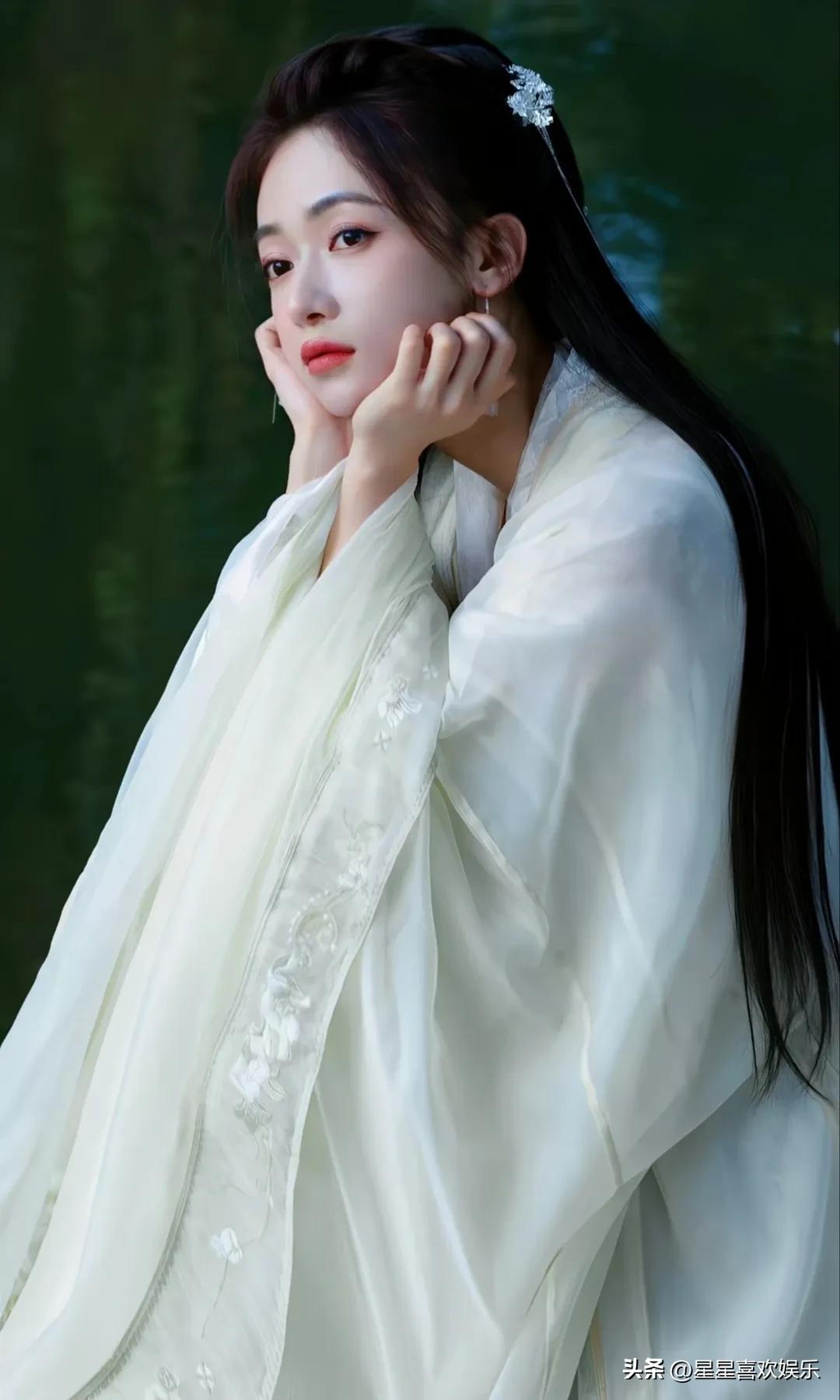 Appreciate the beautiful pictures of ancient costumes - Wu Jinyan - iMedia