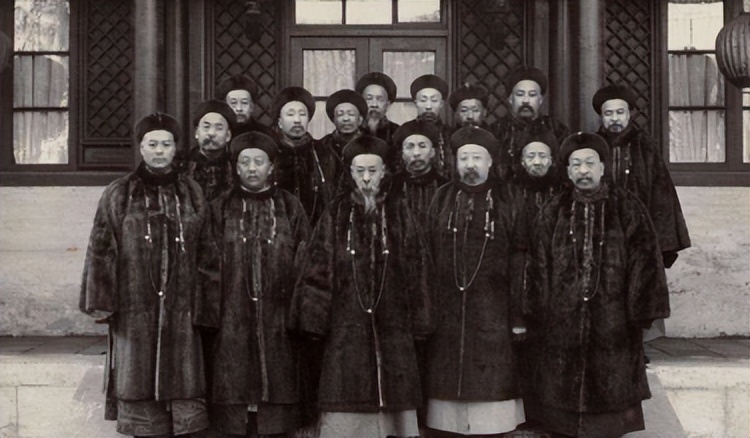 A Brief Study on the Cabinet System of the Qing Dynasty - iMedia