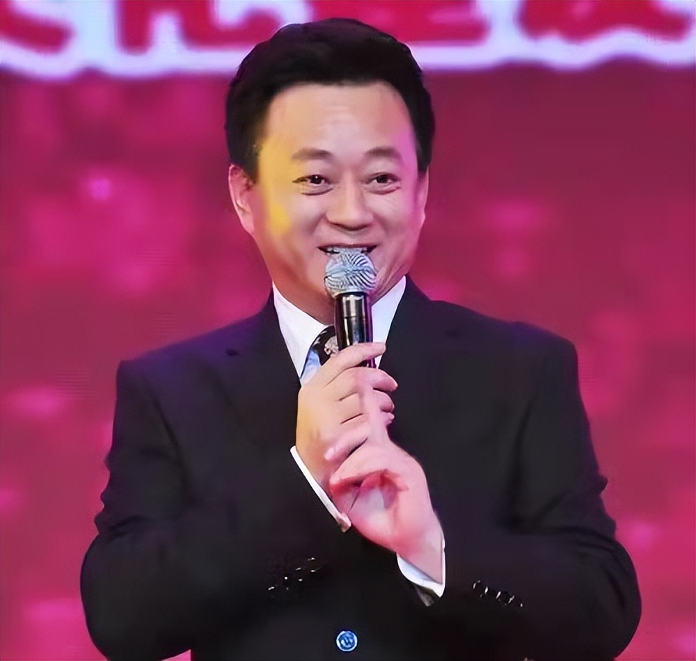 After four years, Zhu Jun, the famous host of CCTV, finally returned to his familiar place - iMedia