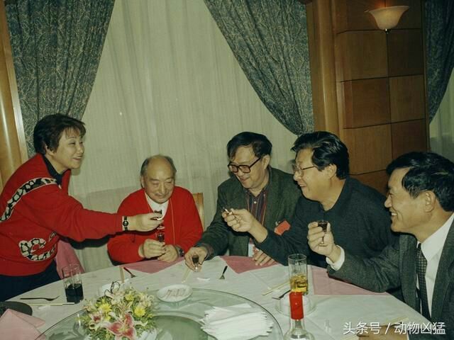 Xie Jin in Zhu Meimei's eyes: To be famous, rely on Xie Jin, Xie Jin's ...