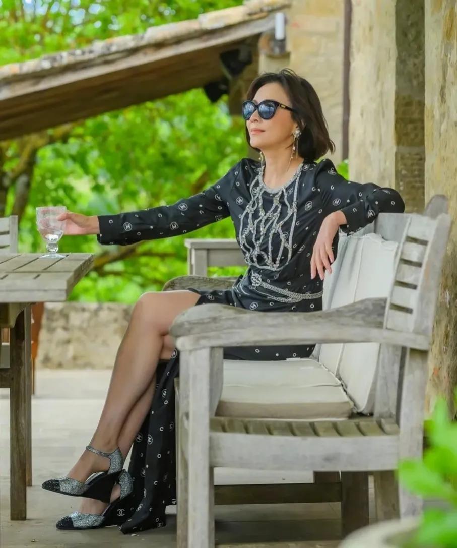 Two retired single women with two different lifestyles, who do you ...