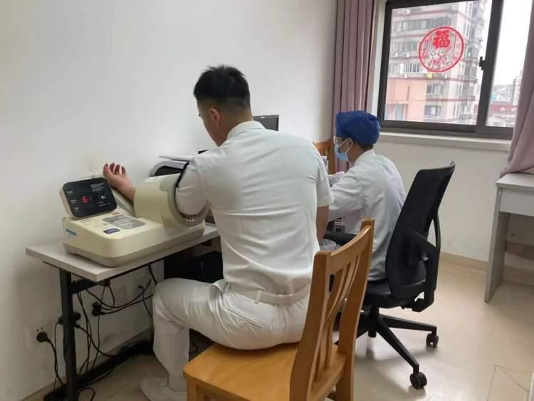 Create an electronic health record! TAs conduct annual health check-up ...