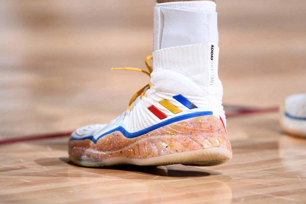 The pinnacle of Adidas basketball shoes — Crazy Explosive - iMedia