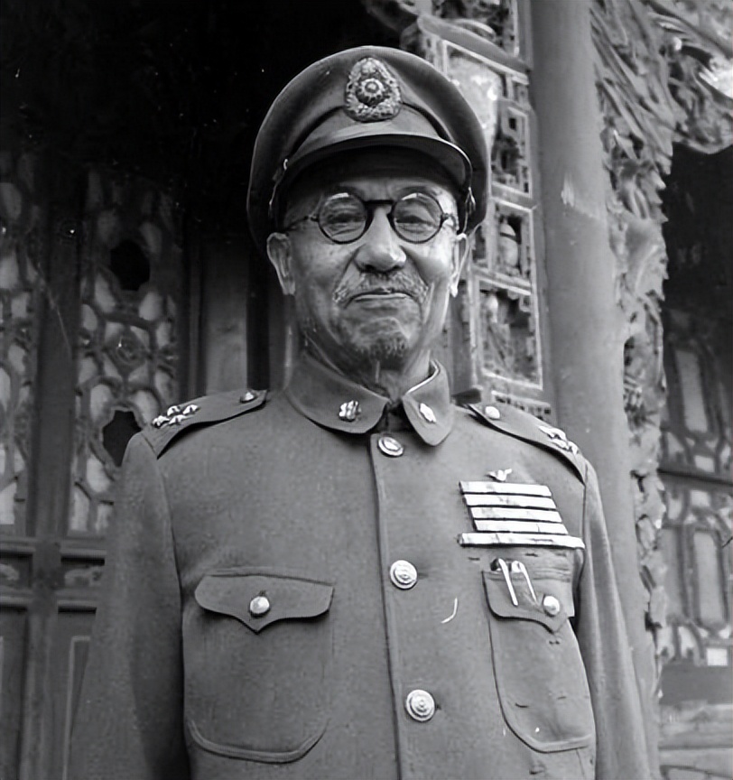 Yan Xishan died in a foreign land. After 30 years, his youngest son ...