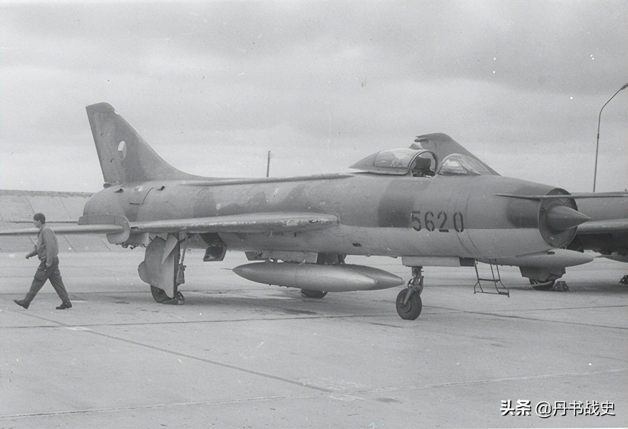 A man who can't fly a plane defected, 32 fighter jets failed to ...