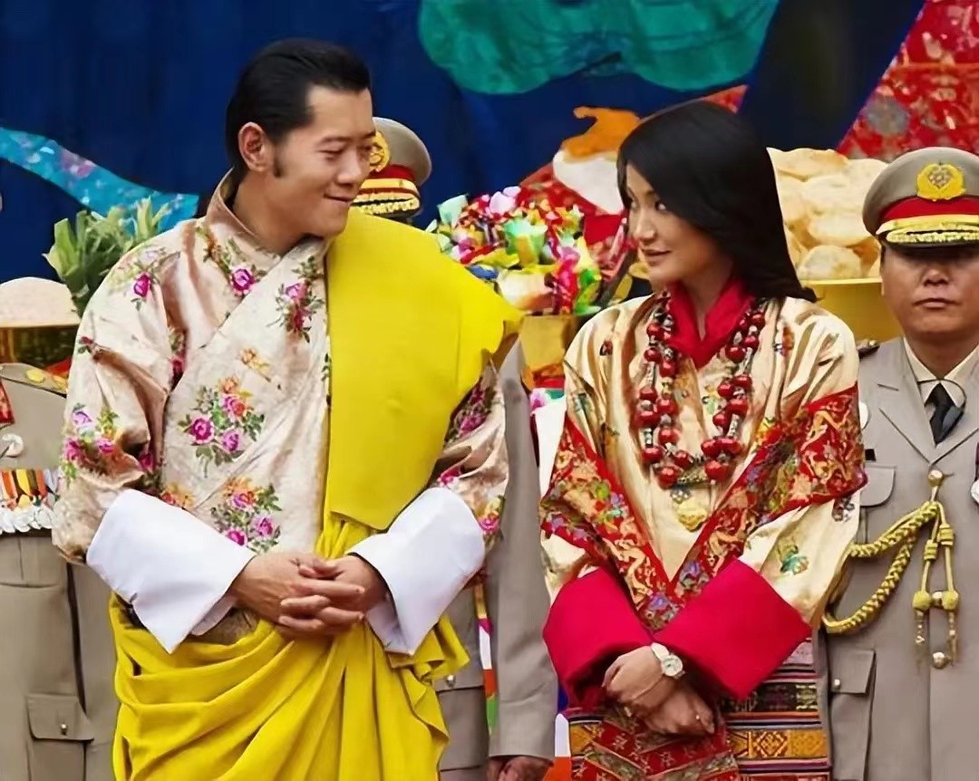 The queen of Bhutan is not easy to be a queen: 4 mothers-in-law gave ...