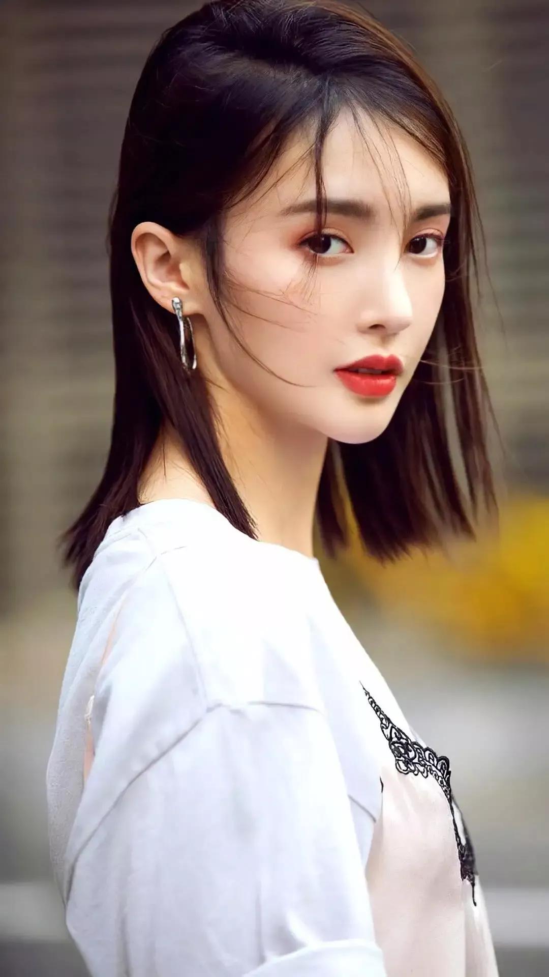 Sexy and charming Jin Chen - iMedia