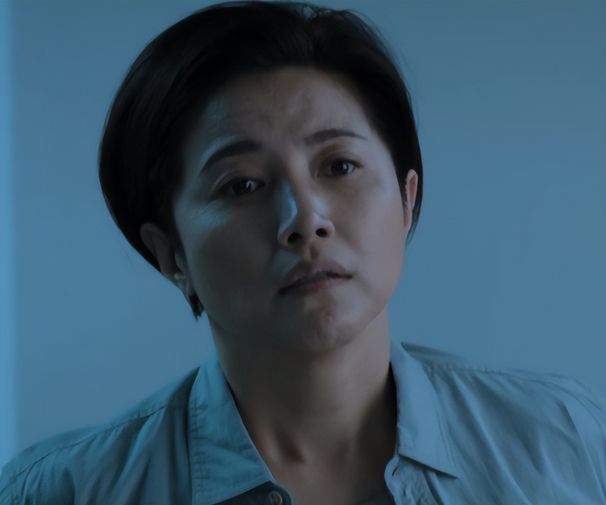 49-year-old Yan Bingyan, the 8th-gold actress: She has a strong and uncompromising temperament ...