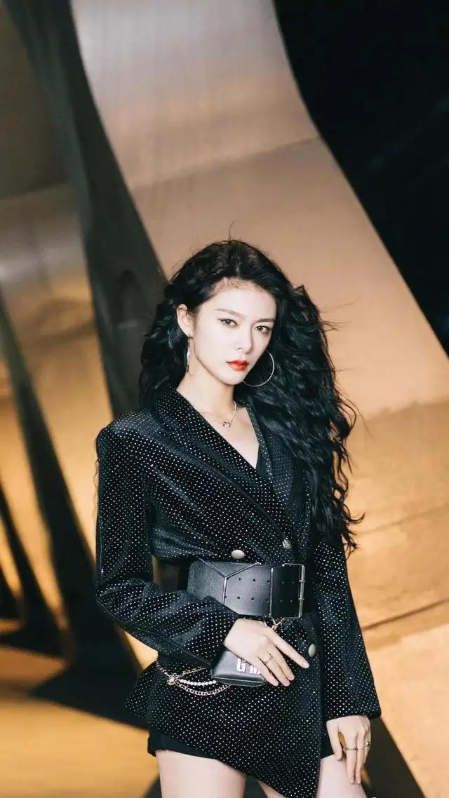 Mingyang Entertainment—Beauty Star—Fu Jing - iMedia