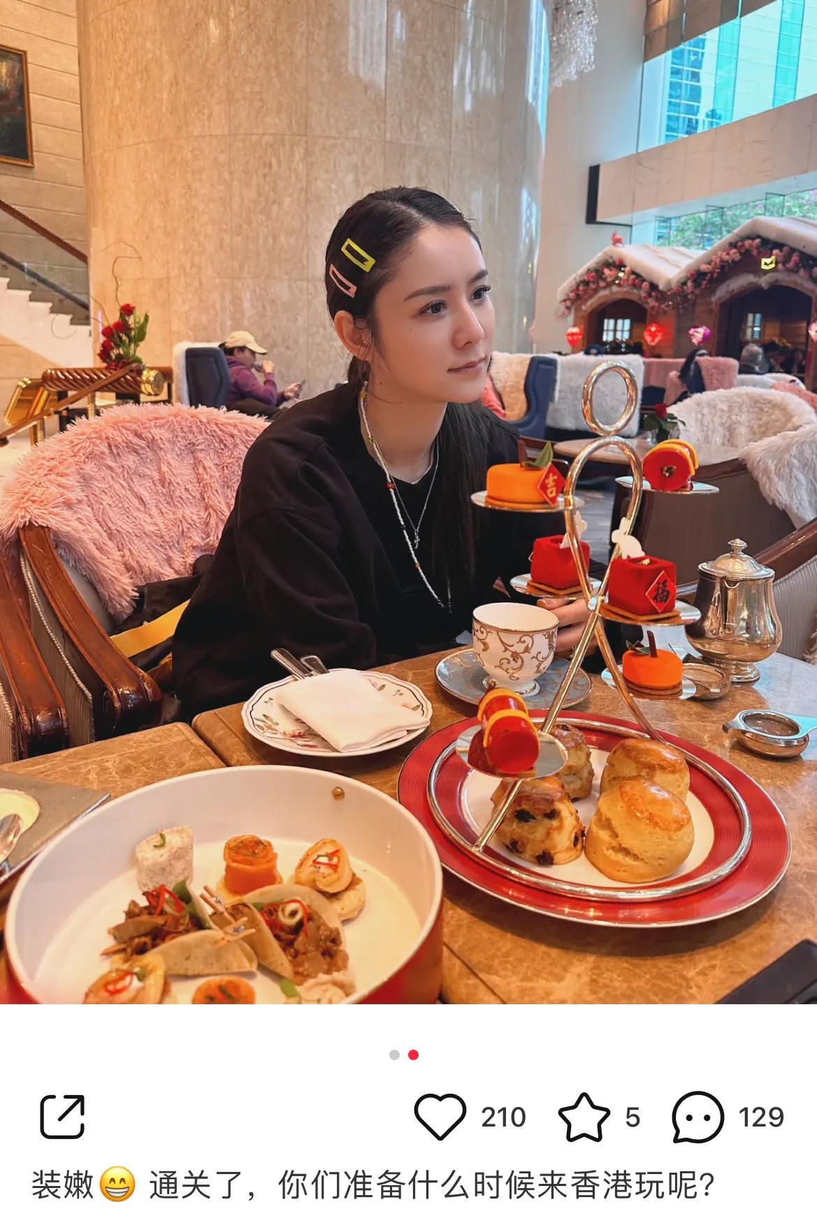 Zhang Xinyue "pretends to be tender" in her beautiful photos, the ...