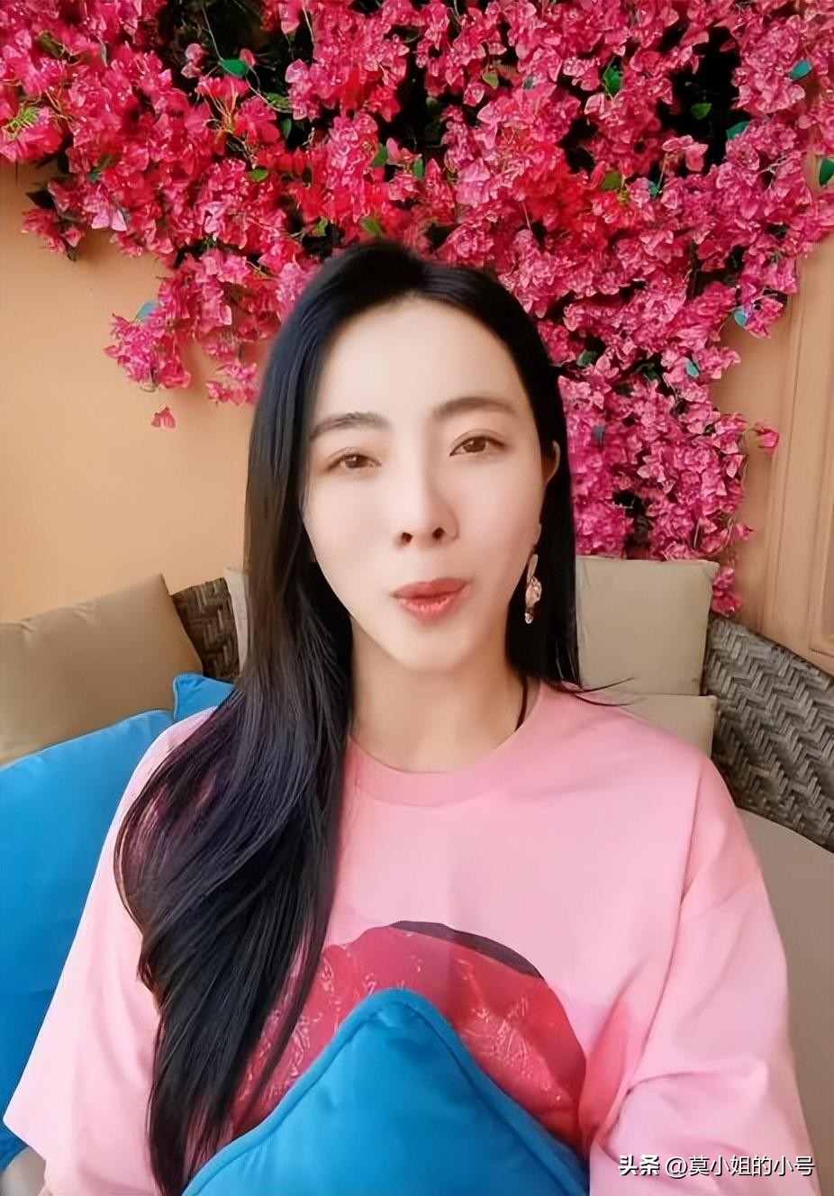 36-year-old host Li Sisi greets the New Year in Northeast dialect ...