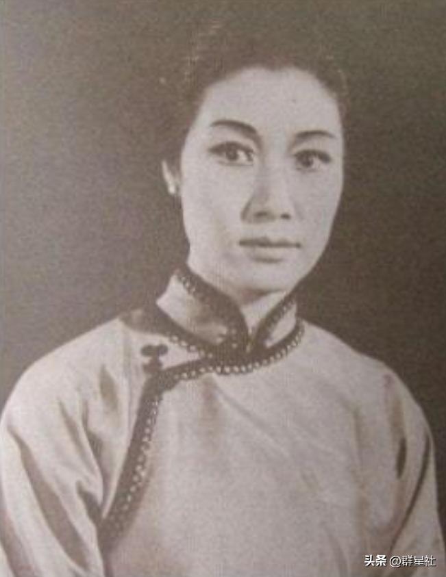 Lu Zhong, an old drama bone, is known as a professional empress dowager ...
