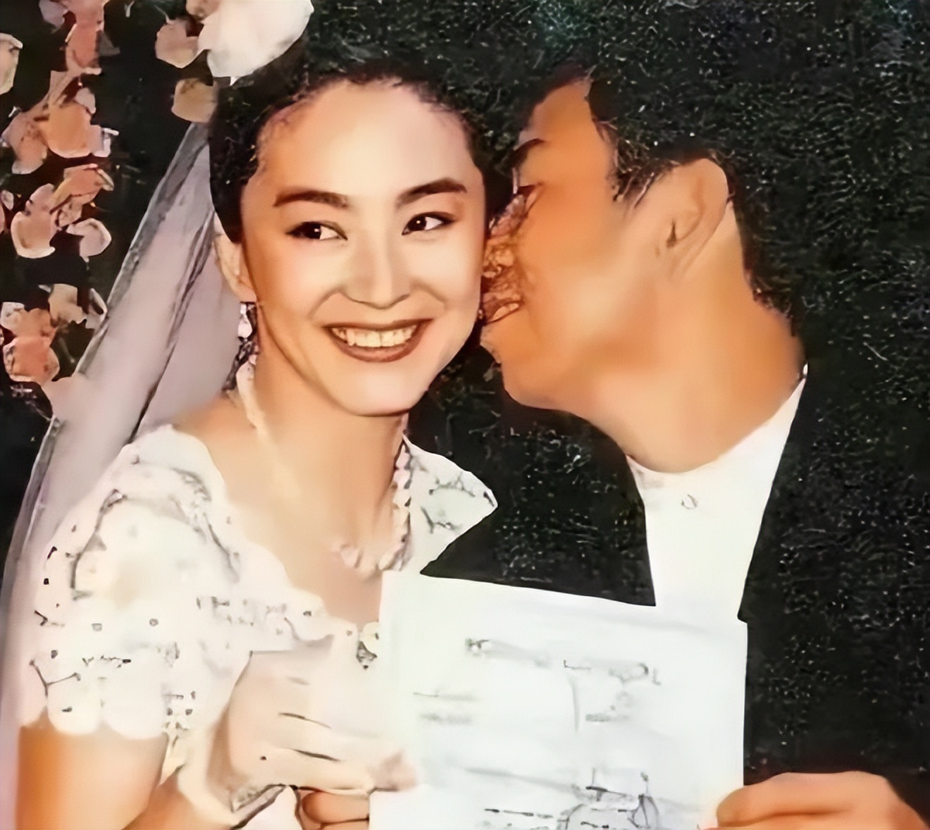 Lin Qingxia's husband cheated on the Internet, wanted her son to inherit the family property ...