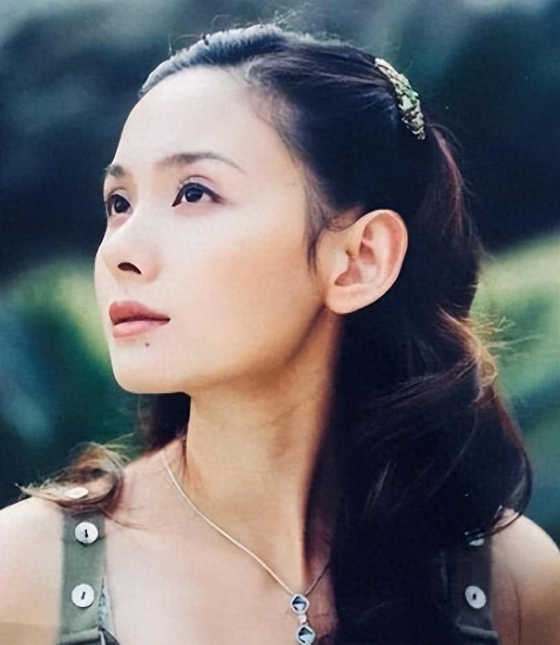 Fifteen years later, when I look back at Cheng Lisha's humble marriage ...