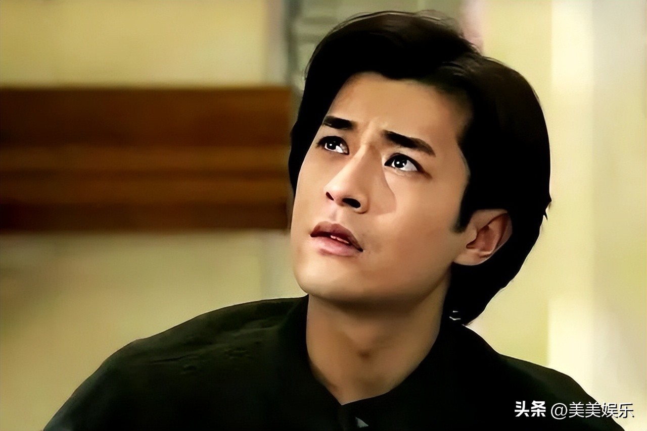 Gu Tianle's new movie in Xuan Xuan's private room, posted on Weibo at ...