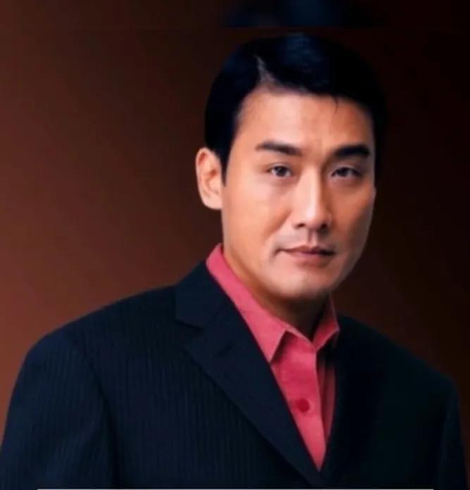 You don't bully my youth and poverty, I don't blame you for being Kang ...