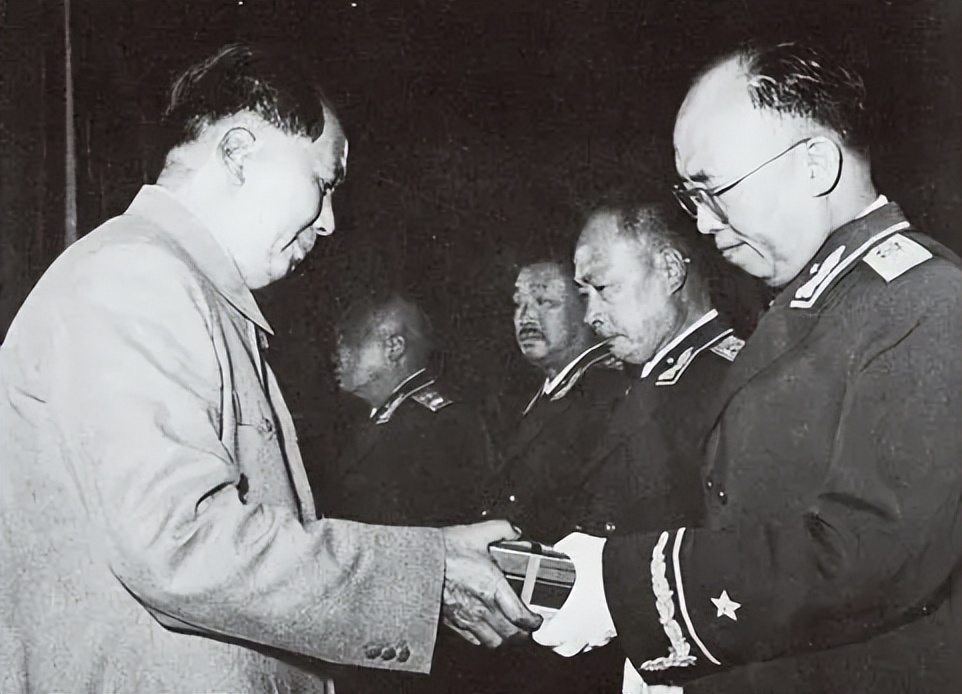 Luo Ronghuan, the only marshal who enjoyed a poem presented by Mao ...
