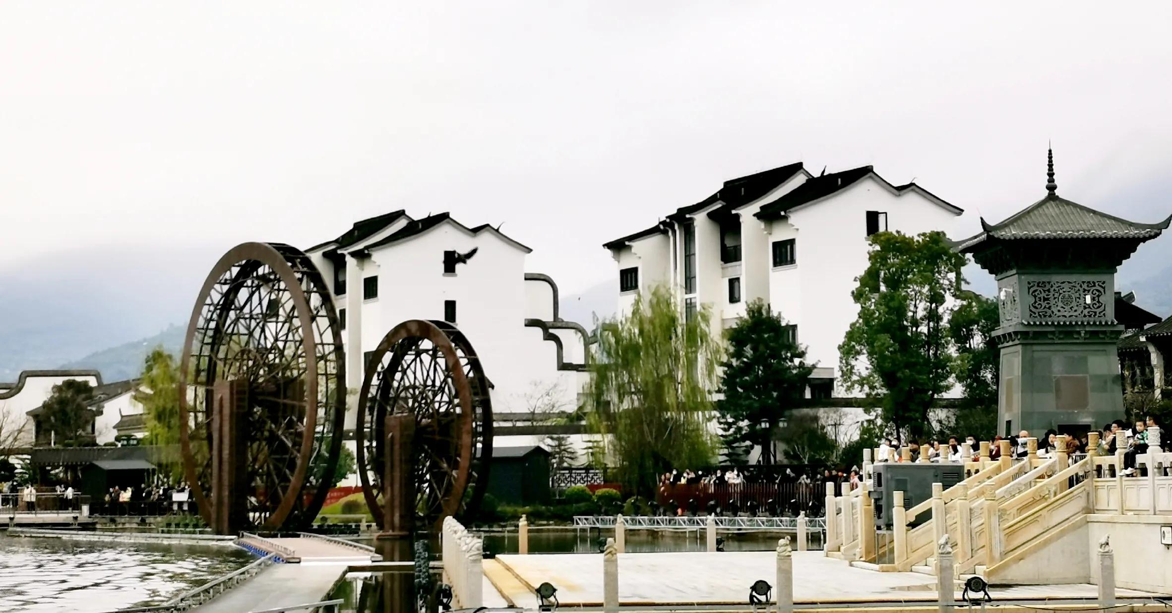 Pass through the ancient and modern tunnels and search for the Minyue ...