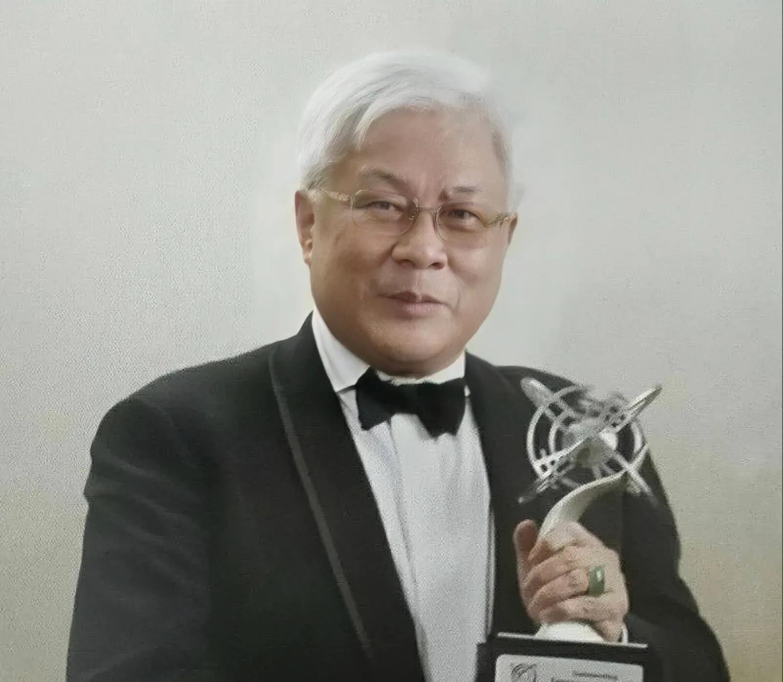 According to the latest Hong Kong media reports, TVB sisters Hua Siming ...