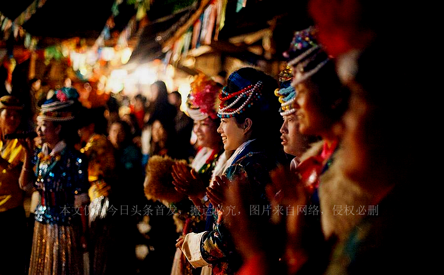 "Group marriage" has been continued since ancient times and is a unique ...