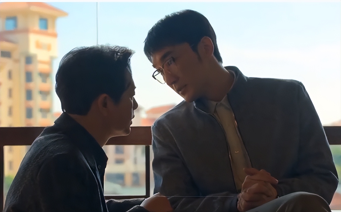 The supporting role that became popular in "The Knockout", played by Zheng Jiabin in his true ...