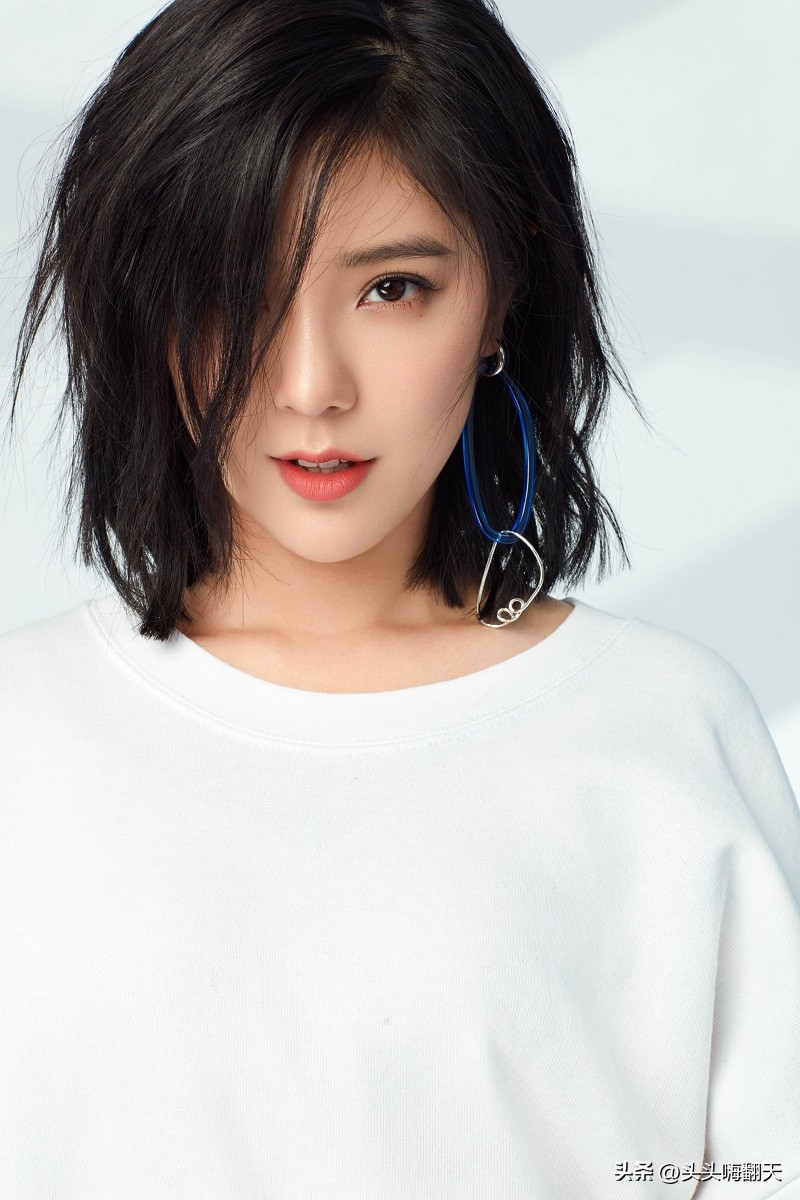 What is the charm of Zhao Yihuan, who once "fascinated" the otaku? - iNEWS