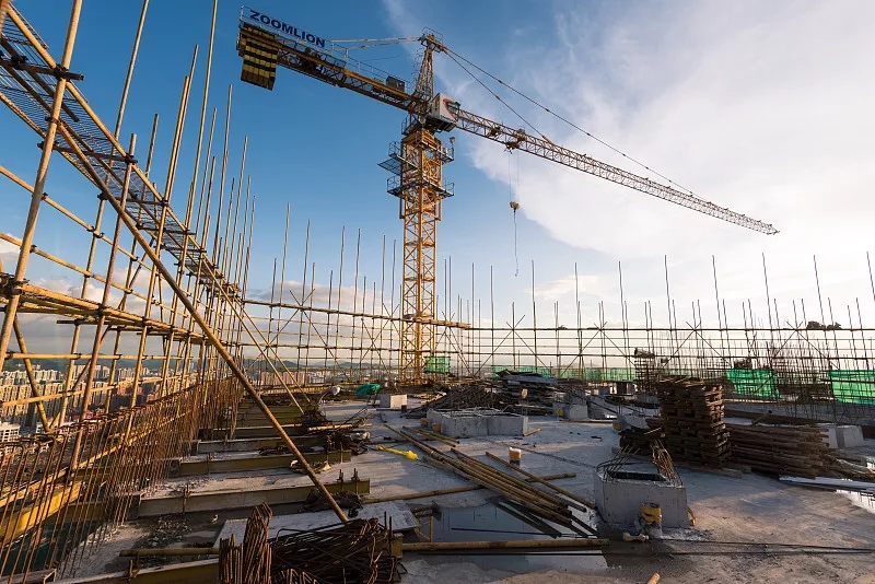 More than 300 construction companies went bankrupt in less than half a ...