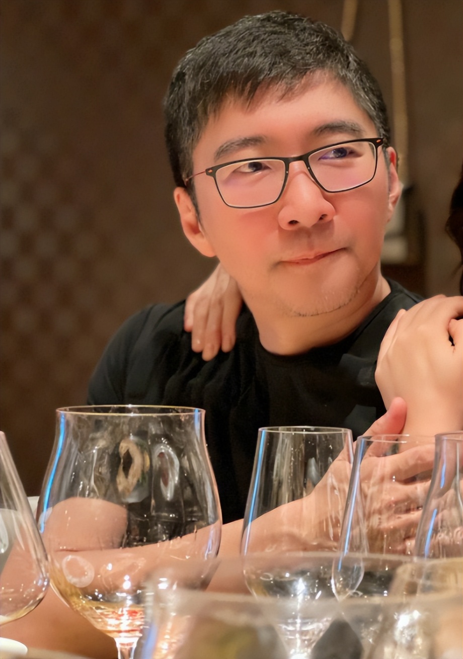 45-year-old Chen Shuqing has been married for 14 years. She is very ...