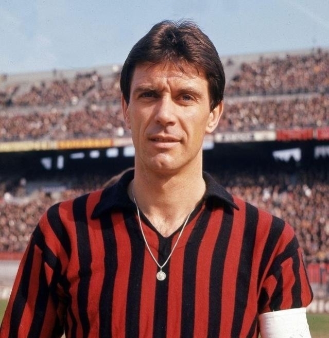 The first wonder of world football!The Maldini family perfectly ...