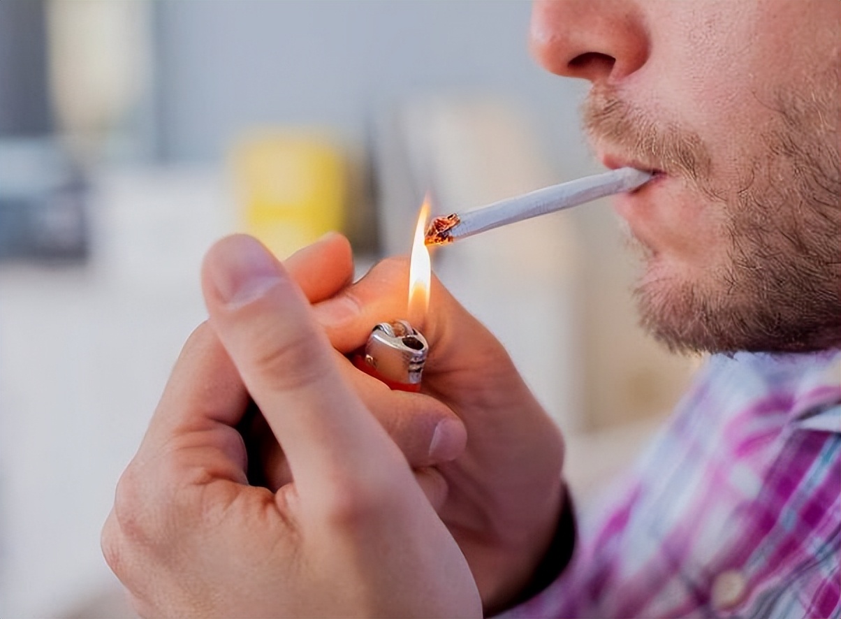 Why do some old smokers suffer from lung cancer and live a long life ...