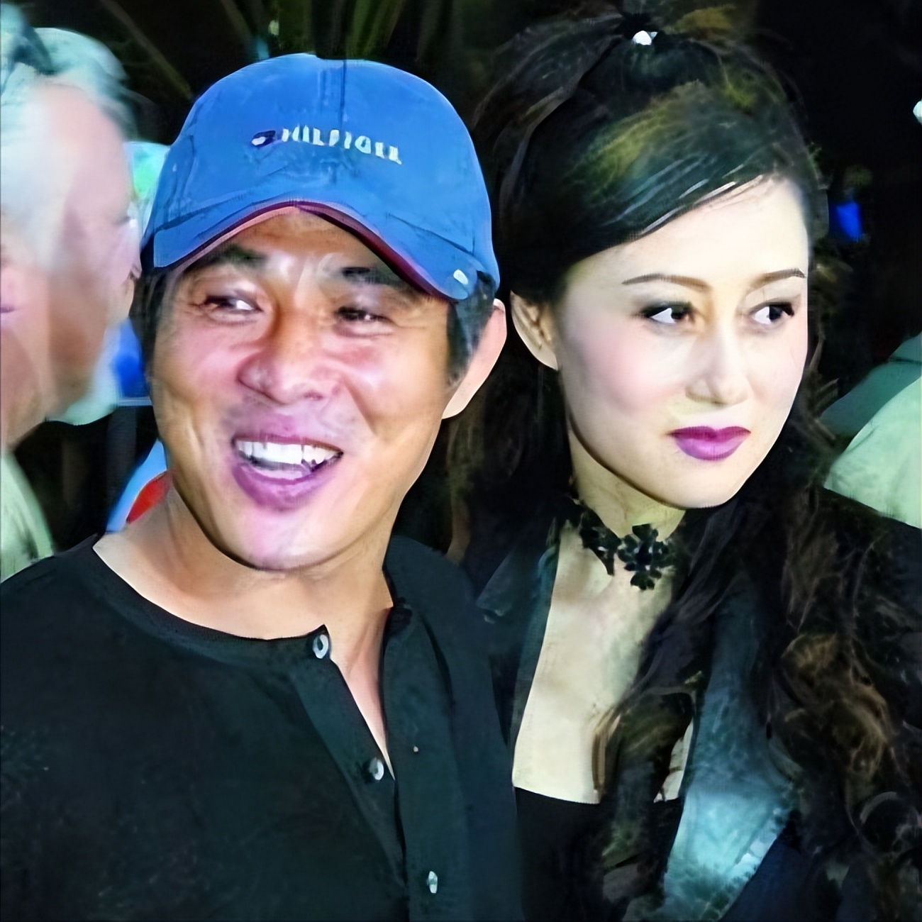 Poor Li Si: My father is Jet Li, my mother is Huang Qiuyan, but I have ...