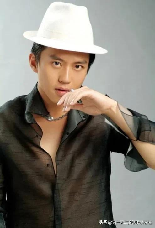 The multi-talented actor Deng Chao! - iNEWS