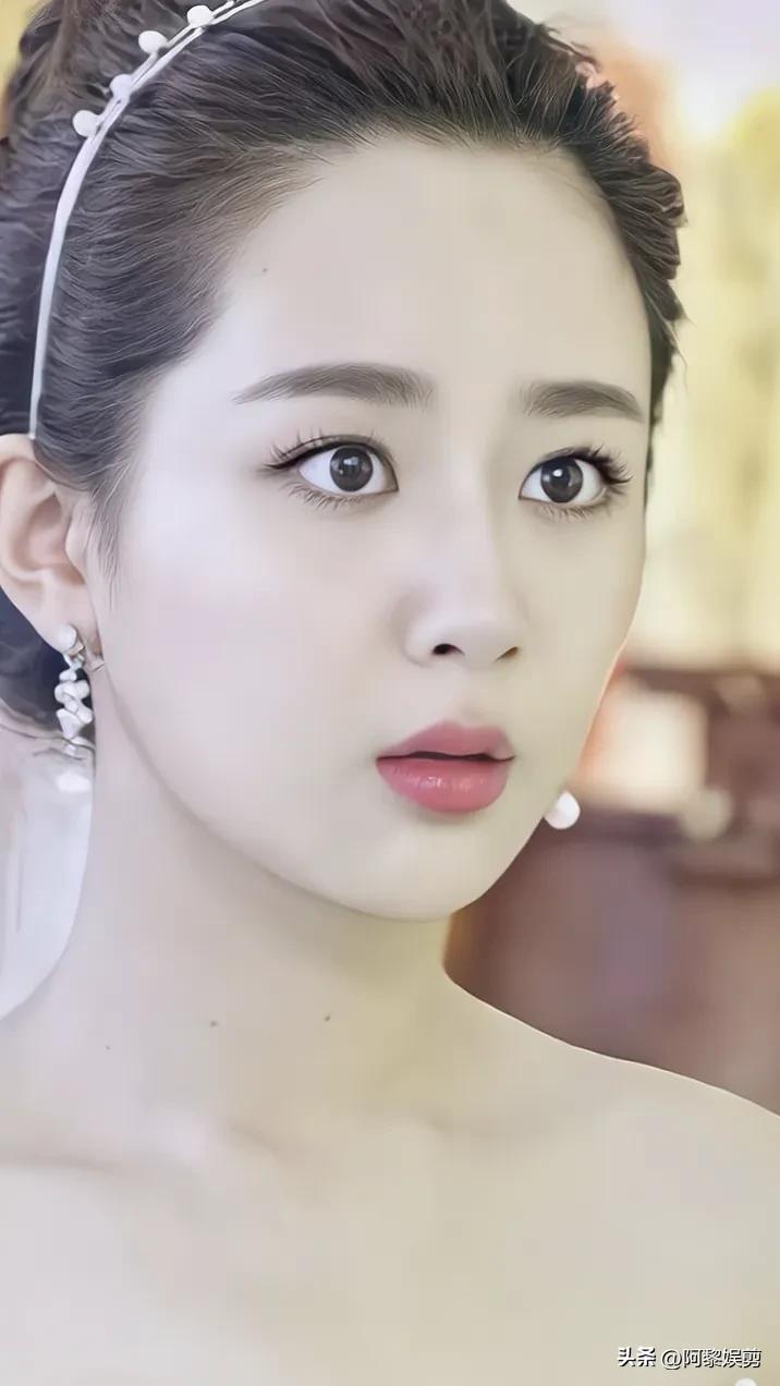 Do you like Yang Zi like this?This is Xia Ran played by Yang Zi, a ...